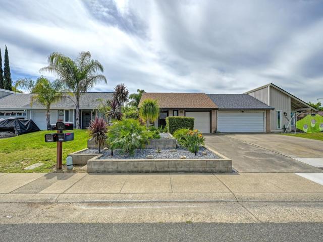 10712 Sterling Wood Way, Rancho Cordova, CA 95670 | MLS #226051 | Compass
