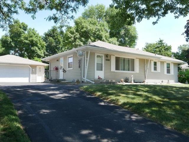 10717 Nord Ave S, Bloomington, MN 55437