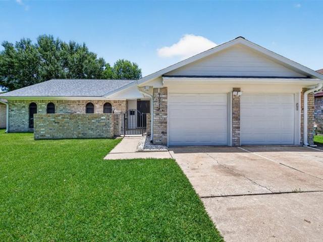 10714 Sagewind Dr, Houston, TX 77089