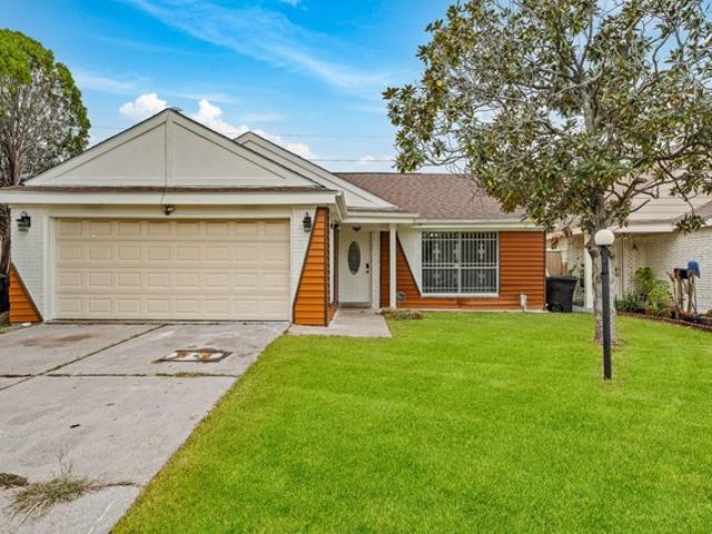 10714 Sherburne Dr, Houston, TX 77072