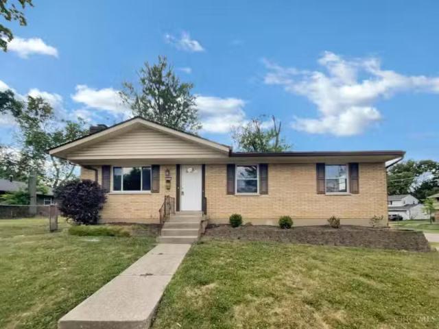 10715 BRIDLEPATH LN, SHARONVILLE, OH 45241 Single Family Resid.