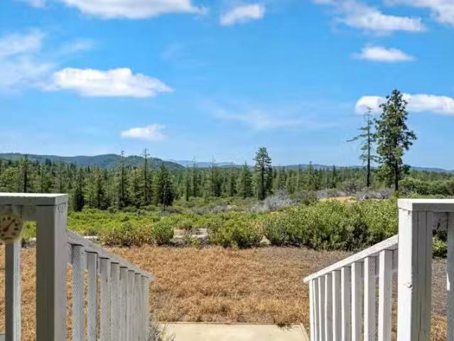 10715 MERRELL RD, GROVELAND, CA 95321 Single Family Residence.