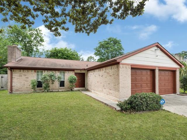 10715 Misty River Dr, Houston, TX 77086