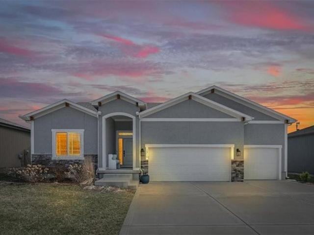 10715 N Fisk Ave, Kansas City, MO 64154