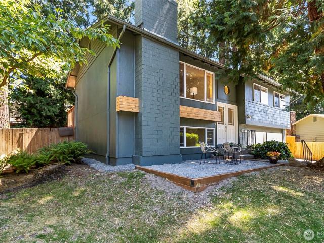 10716 th Avenue NE
