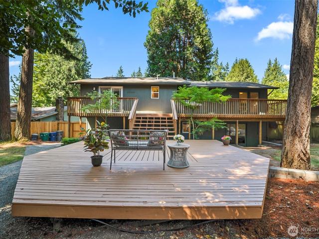 10716 th Avenue NE