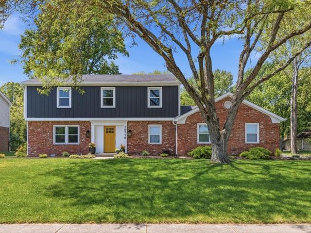 10716 W Lakeshore Dr, Carmel, IN 46033
