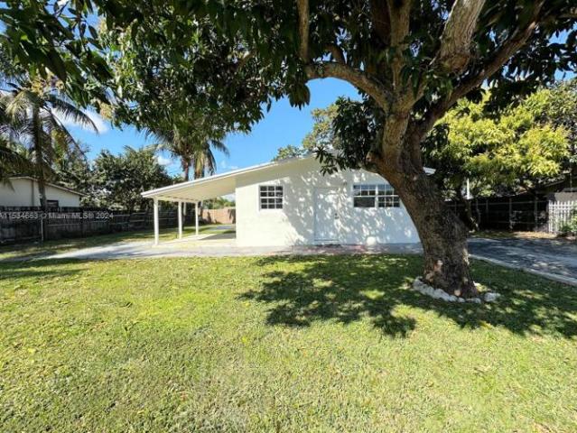 1071 NE 211th Terrace, Miami, FL 33179