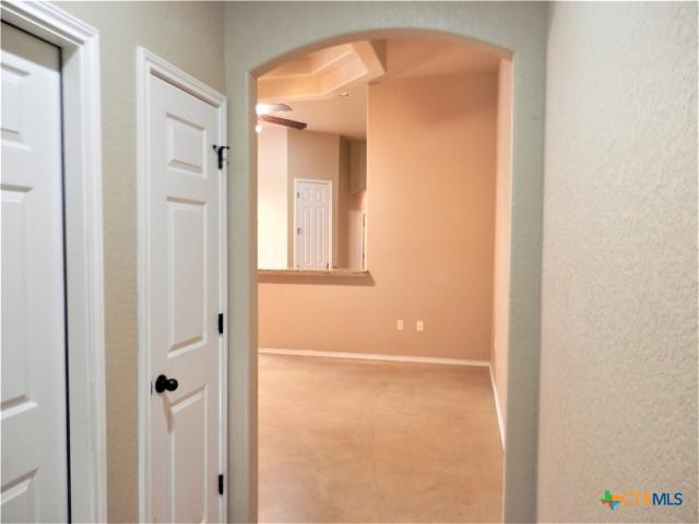1071 Carolyn Cove
