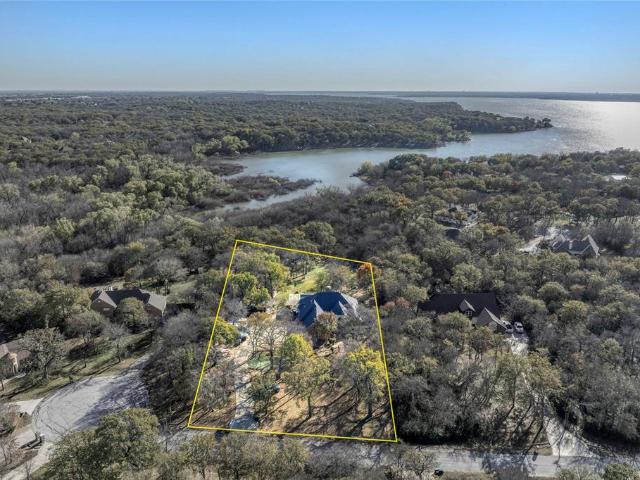 1071 E Oak Shores Dr, Cross Roads, TX 76227 | MLS #21129 | Compass