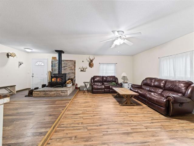 1071 HWY 298