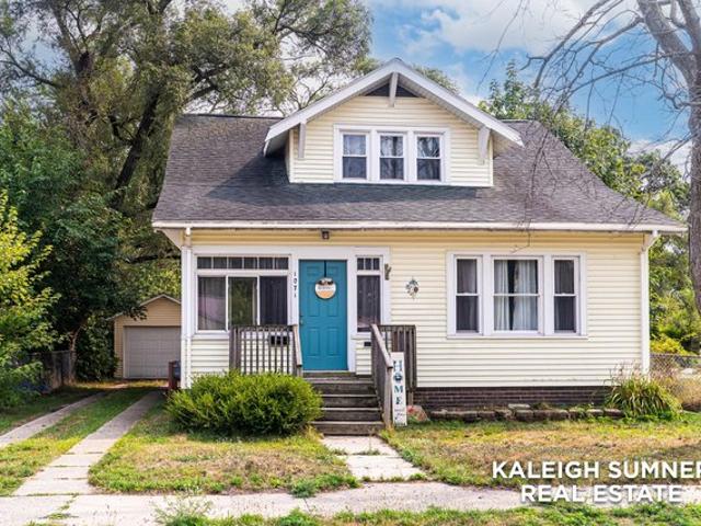 1071 Irwin Ave, Muskegon, MI 49442