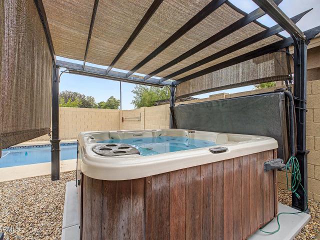 1071 s honeysuckle lane