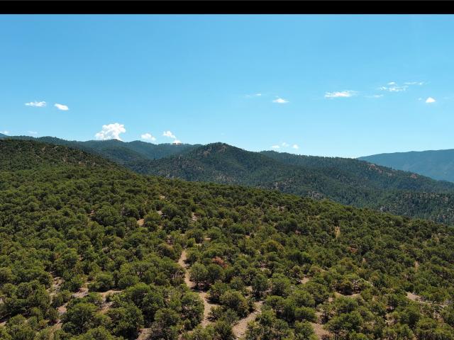 1071 S Summit Ridge