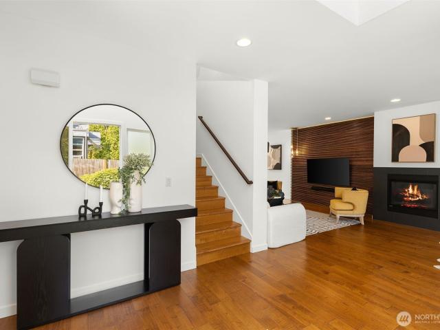 1071 th Avenue NE