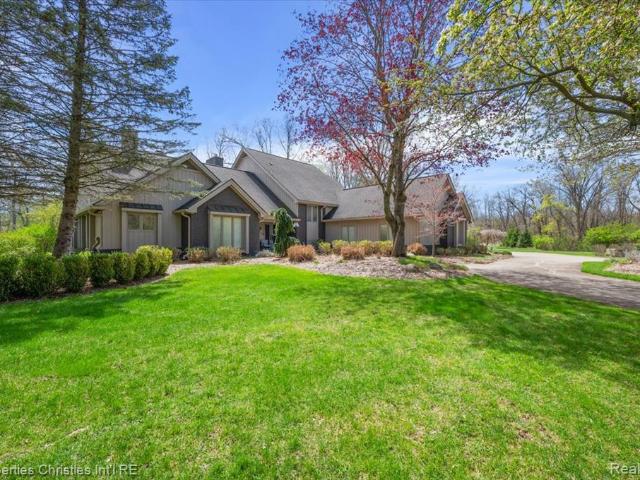 1071 Woodbridge Lane