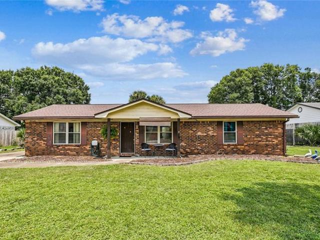 10720 Willow Lake Dr, Pensacola, FL 32506