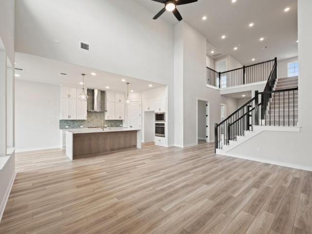 10720 Worth Lane