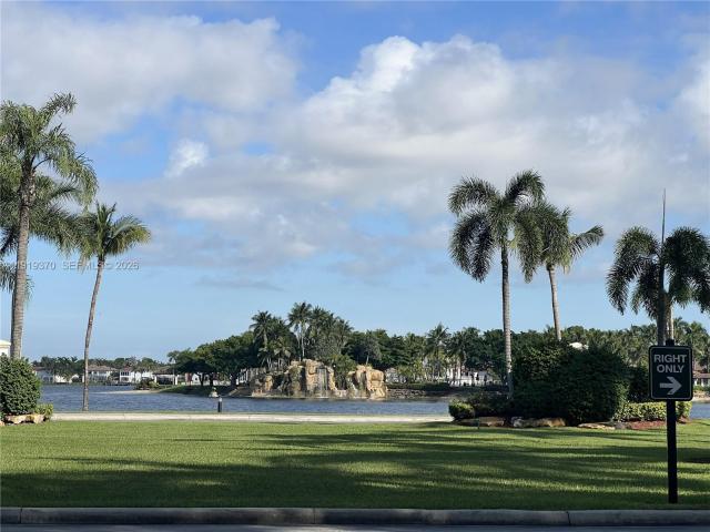 10720 NW 66th St, Unit 308, Doral, FL 33178 | MLS #A11919 | Compass