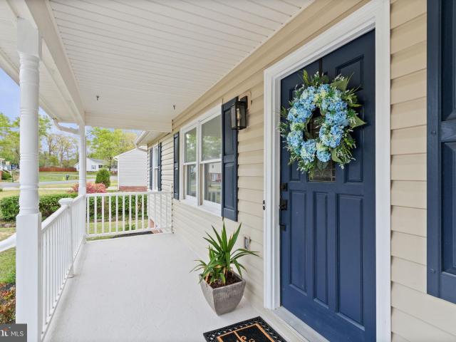 10722 Lovett Dr, Fredericksburg, VA 22407 | MLS #VASP2041 | Compass