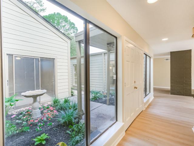 10727 Villa Lea Lane