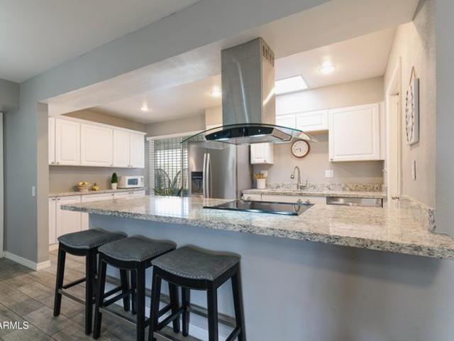 10727 W Santa Fe Dr, Sun City, AZ 85351