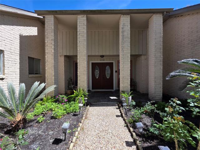 10727 Kitty Brook Drive