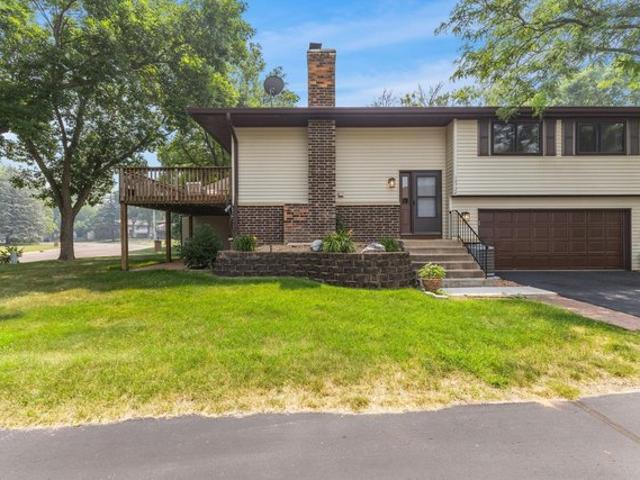 10724 Cavell Rd, Bloomington, MN 55438