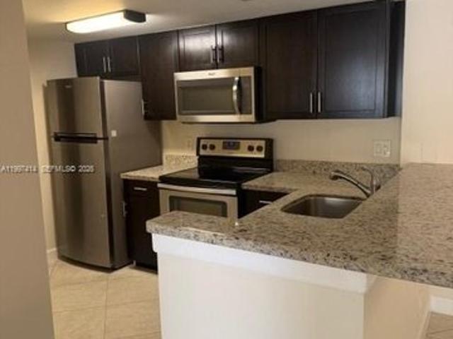10725 Cleary Blvd Apt 211, Plantation, FL 33324