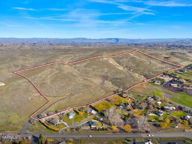 10725 Summitview Rd, Yakima, WA 98908