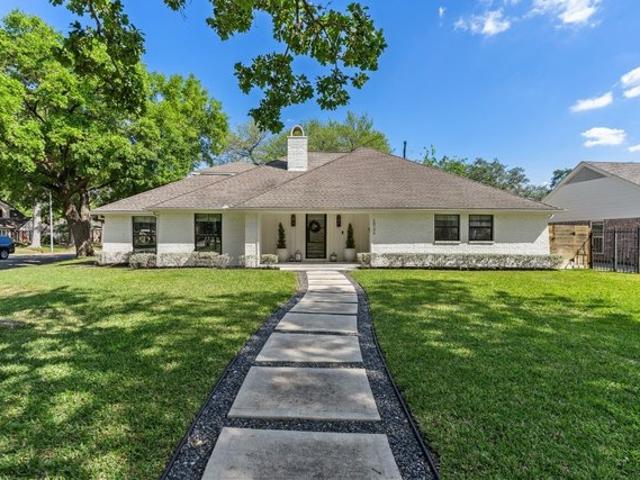 10726 Russett Dr, Houston, TX 77042