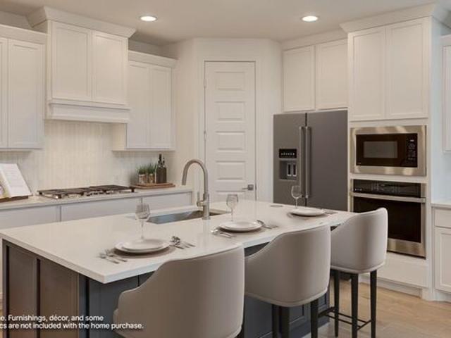 10726 Saleh Corner