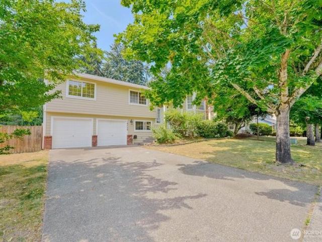 10728 th Avenue Ct E, Bonney Lake, WA 98391