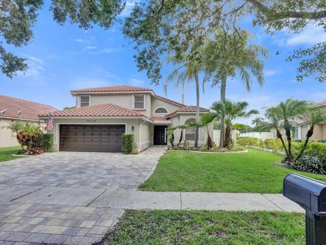 10729 Edinburgh St, Cooper City, FL 33026