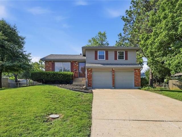 10729 McGee St, Kansas City, MO 64114