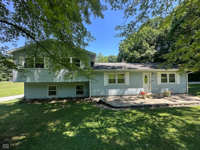 10729 S County Road 10 E