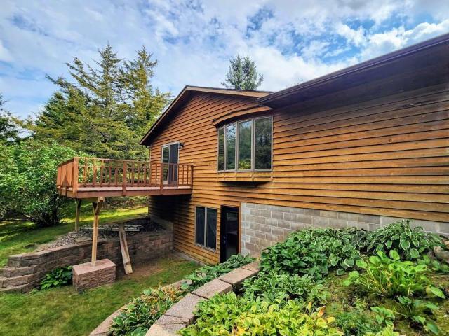 1072 Buck Ridge