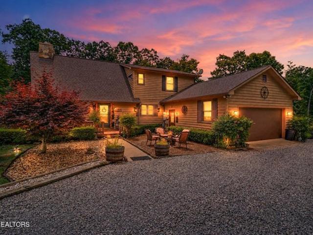 1072 Belmont Dr, Monterey, TN 38574