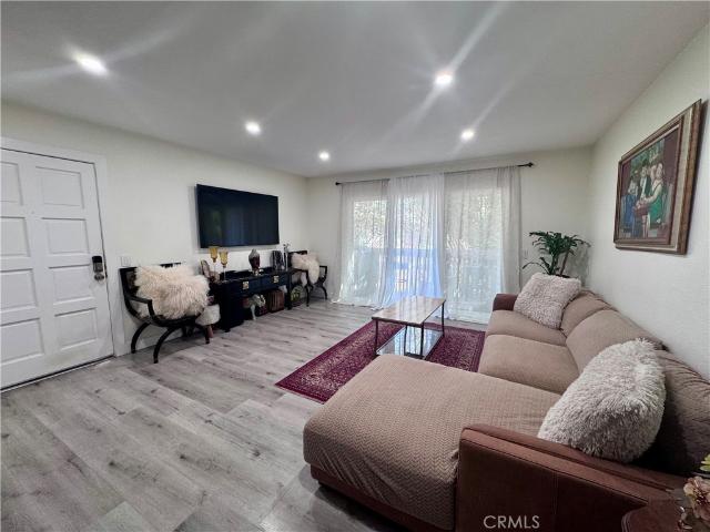 1072 C Cabrillo Park C