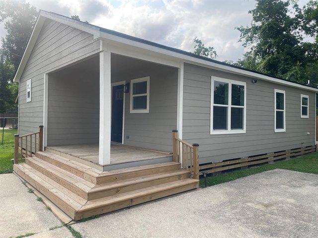 1072 Conklin St, Houston, TX 77088