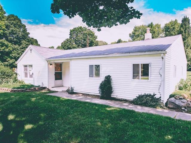 1072 E Territorial Rd N, Rives Junction, MI 49277