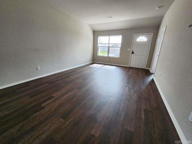 1072 Huntington Drive