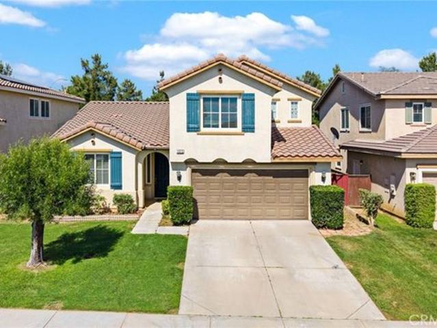 1072 Queen Annes Ln, Beaumont, CA 92223