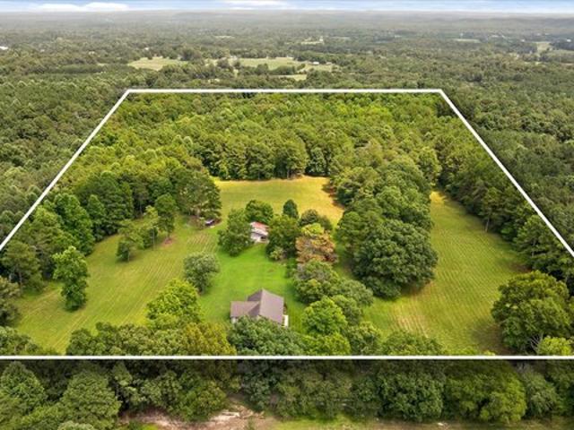 1072 Taylor Broome Rd, Chickamauga, GA 30707