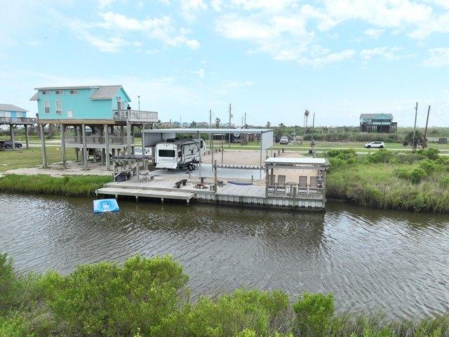 1072 Van Sant, Gilchrist, TX 77619