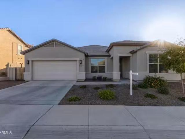10733 W SWAYBACK PASS, PEORIA, AZ 85383 Single Family Residenc.
