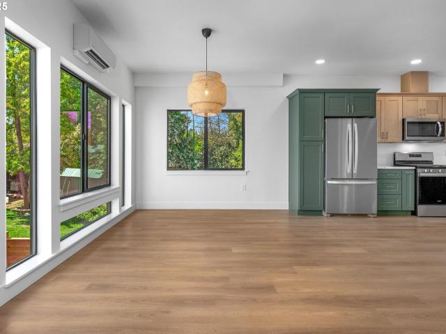 10731 ne fremont st