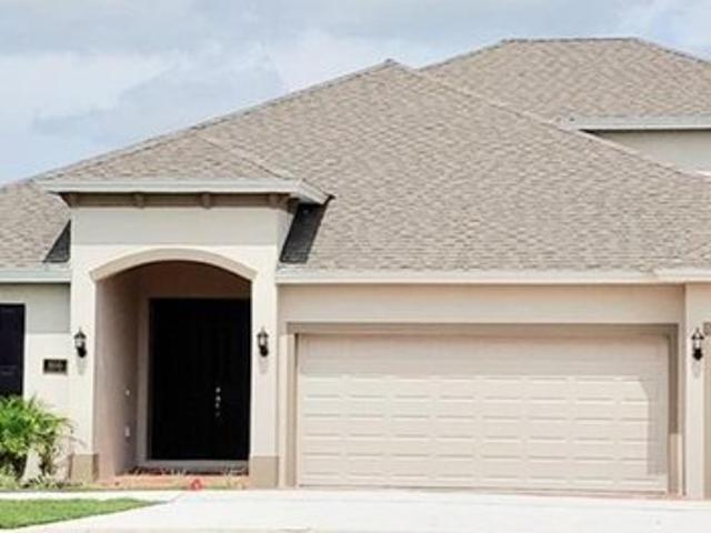10732 NW Suncrest Loop, Port Saint Lucie, FL 34987