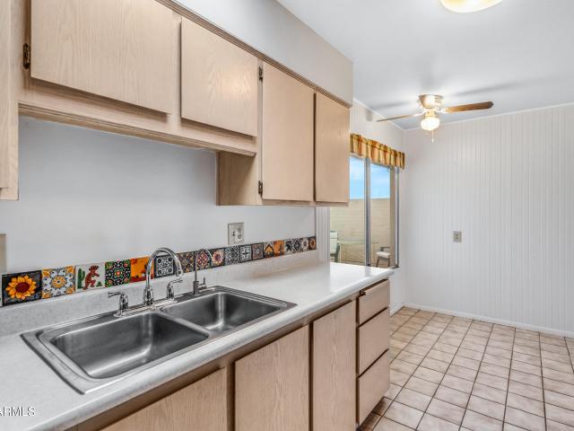 10737 W Santa Fe Dr, Sun City, AZ 85351 | MLS #6987