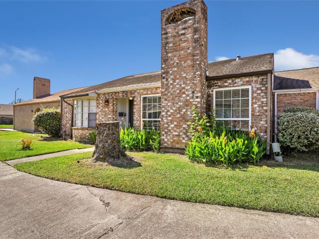 10734 Bexley Dr, Houston, TX 77099 | Compass